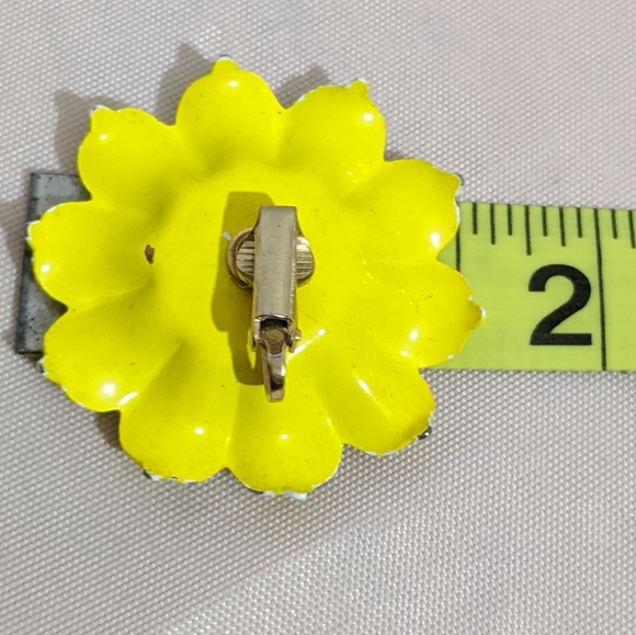 Vintage | Jewelry | Vintage Yellow Green Rhinestone Flower Clips | Poshmark